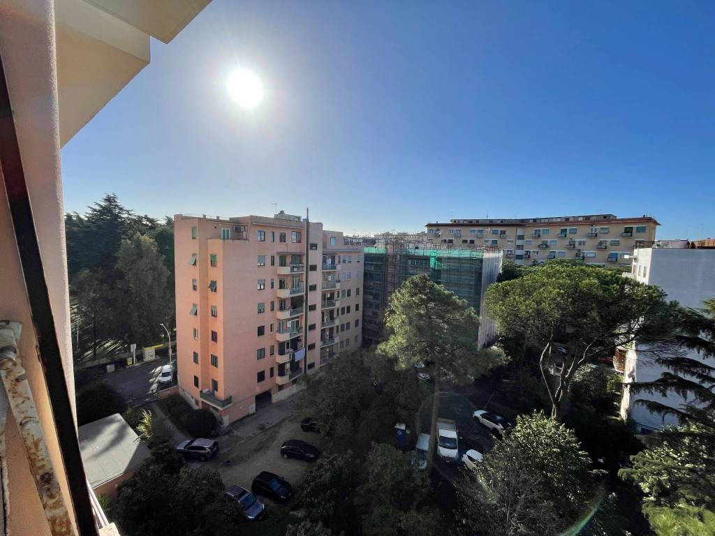 Vendita Appartamento Roma. Trilocale in via Mario Musco. Da ...