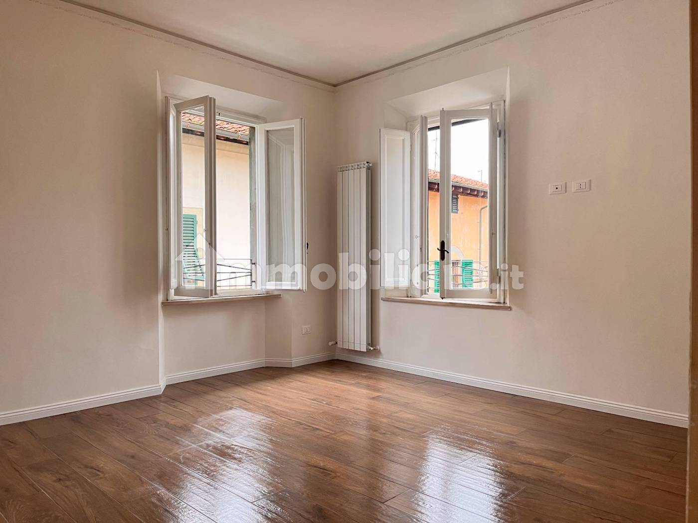 Quadrilocale ottimo stato, secondo piano, Piazza della Sala, Pistoia