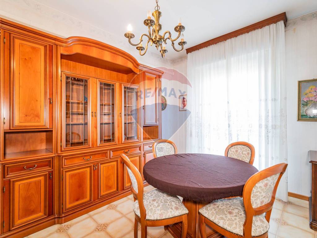 Vendita Appartamento San Giuliano Milanese. Bilocale in viale Fratelli ...