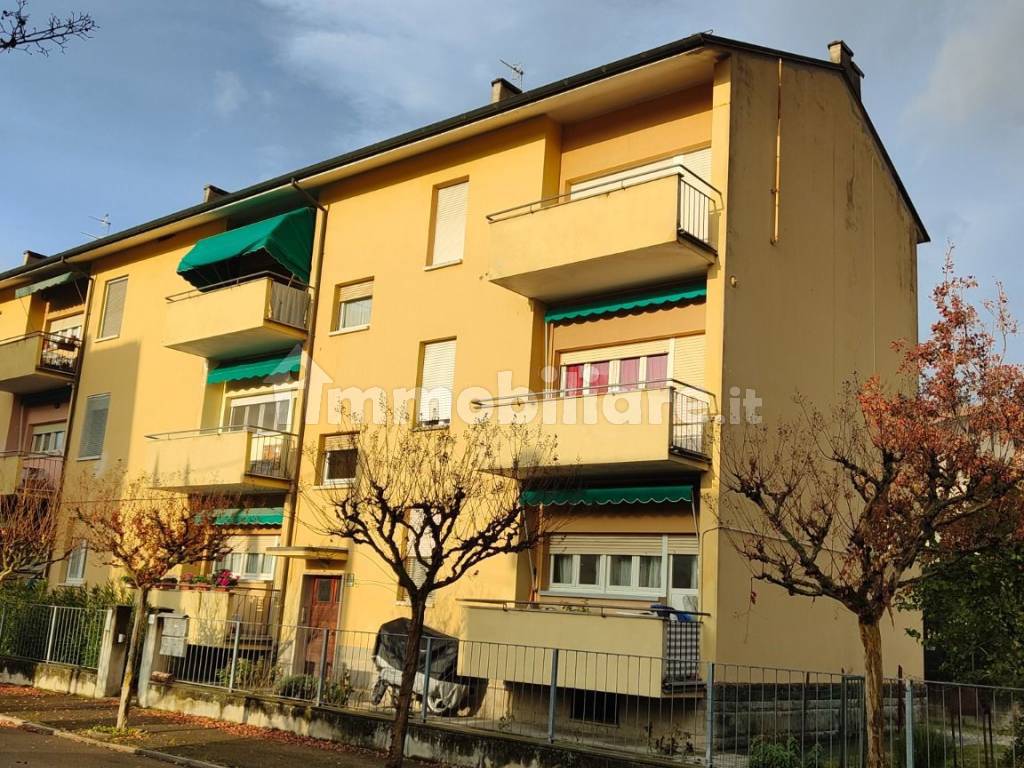 Vendita Appartamento Brisighella. Trilocale in via G. Cova 19. Buono ...