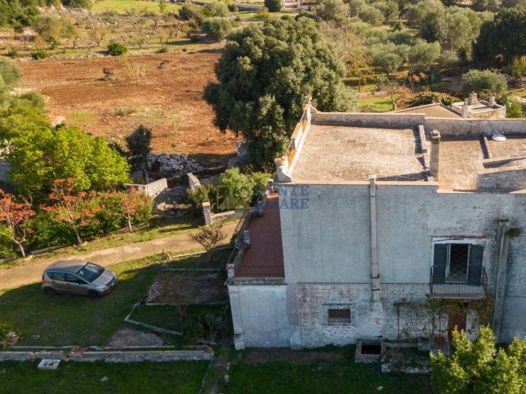 Vendita Masseria in Contrada Traetta Grande Ostuni. Da ristrutturare, posto auto, 400 m², rif ...