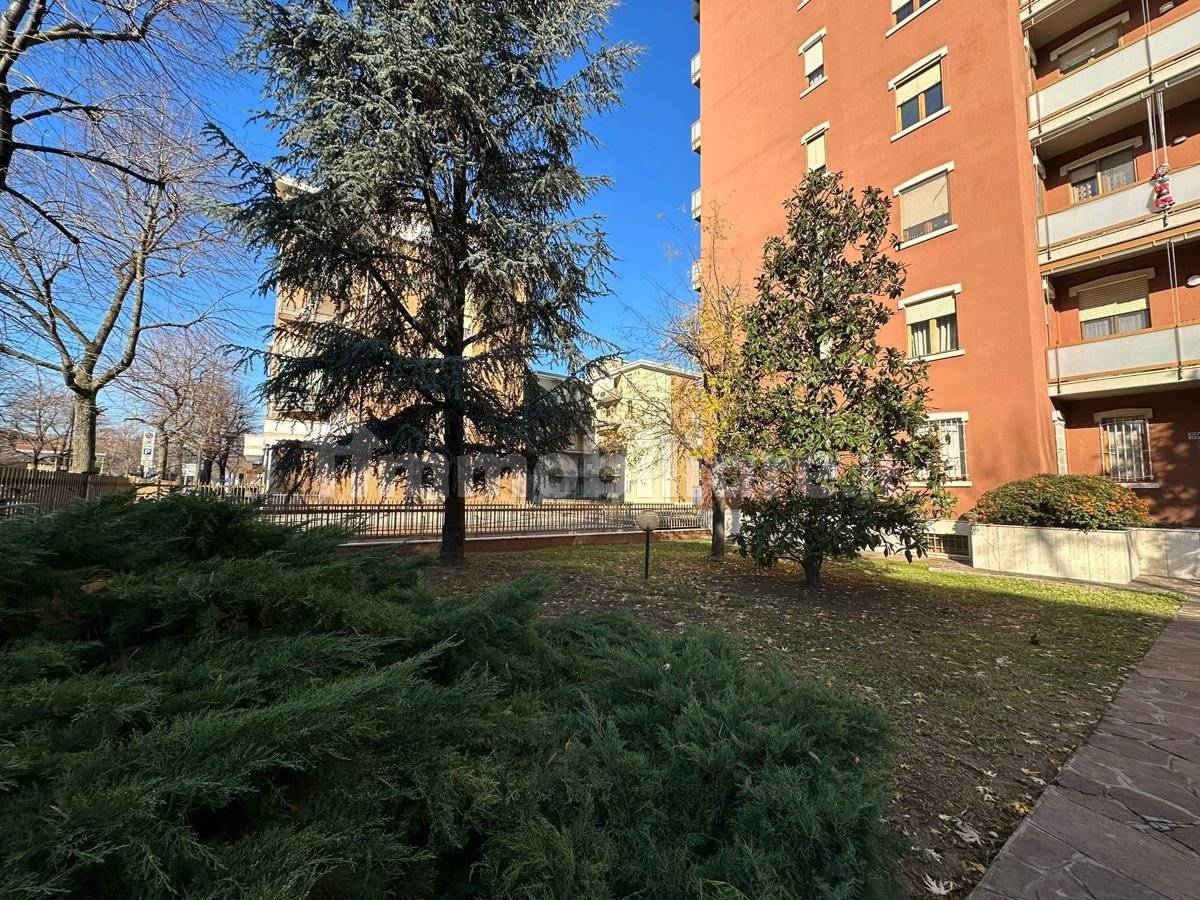 Quadrilocale via Pietro cella, 59, Clinica Piacenza, Piacenza