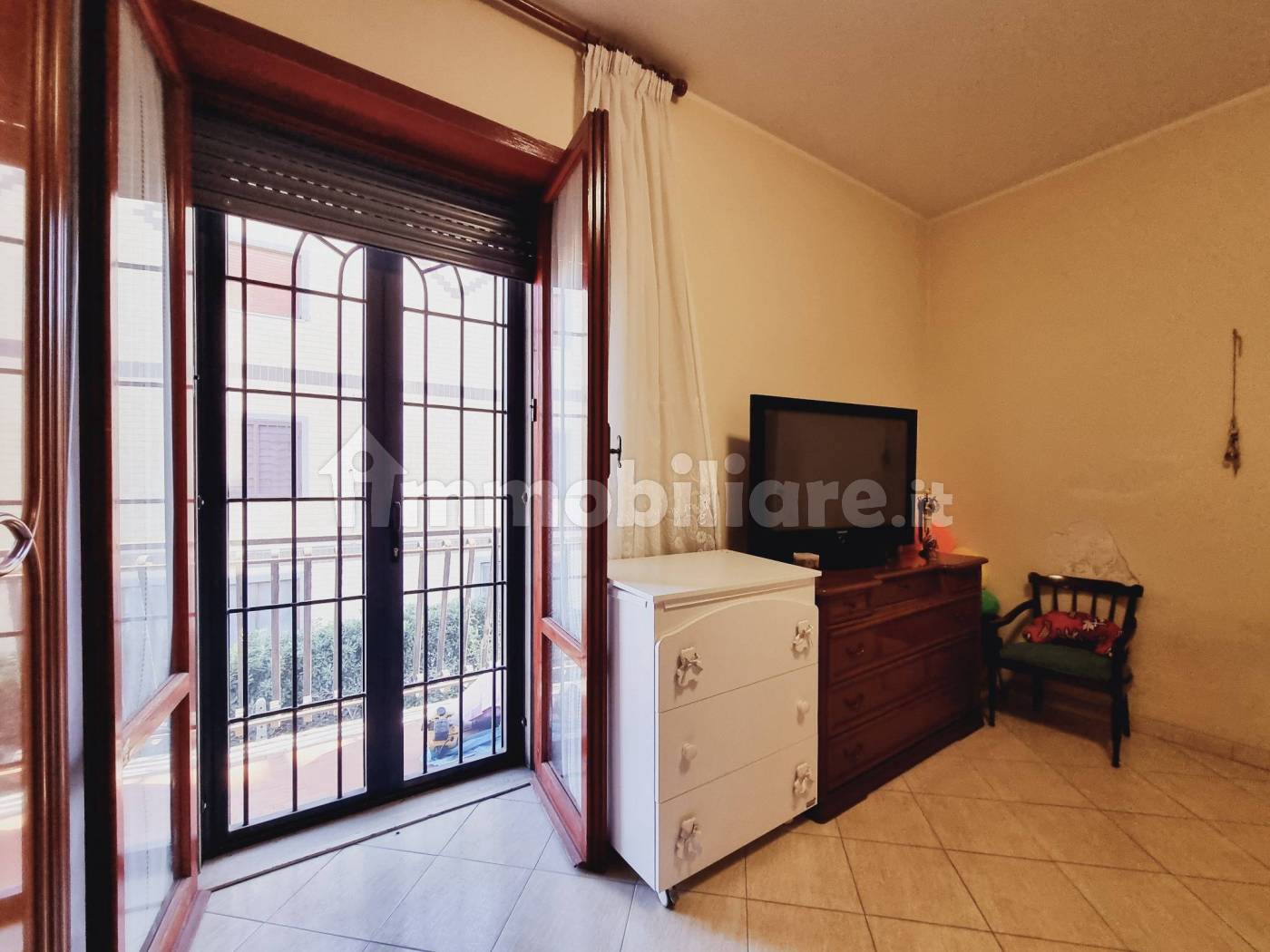 Trilocale via Caldopiano, Morena, Roma