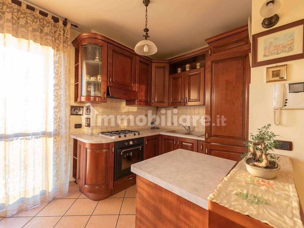 Vendita Appartamento Origgio. Bilocale in via Prealpi 6. Ottimo stato ...