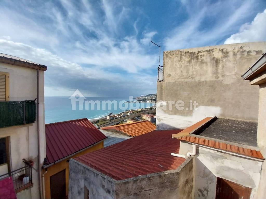 Vendita Appartamento Cetraro. Quadrilocale in largo fra Finita. Buono ...