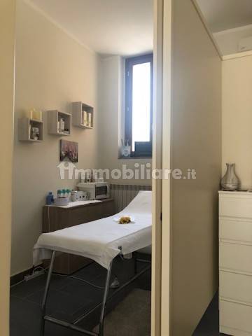 Centro estetico via Fiorenza Castelli 14, Rho, Rif. 108092215 ...