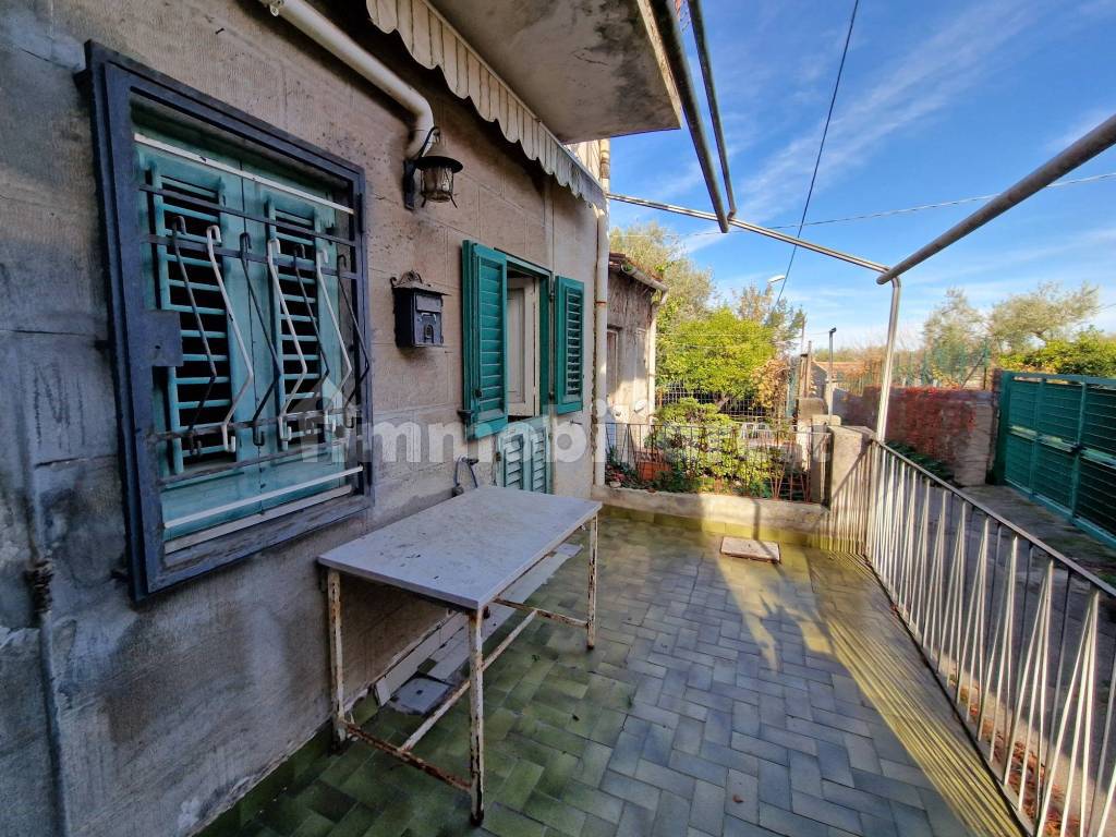 Vendita Terratetto unifamiliare in Strada Statale Spartà Messina. Da ...