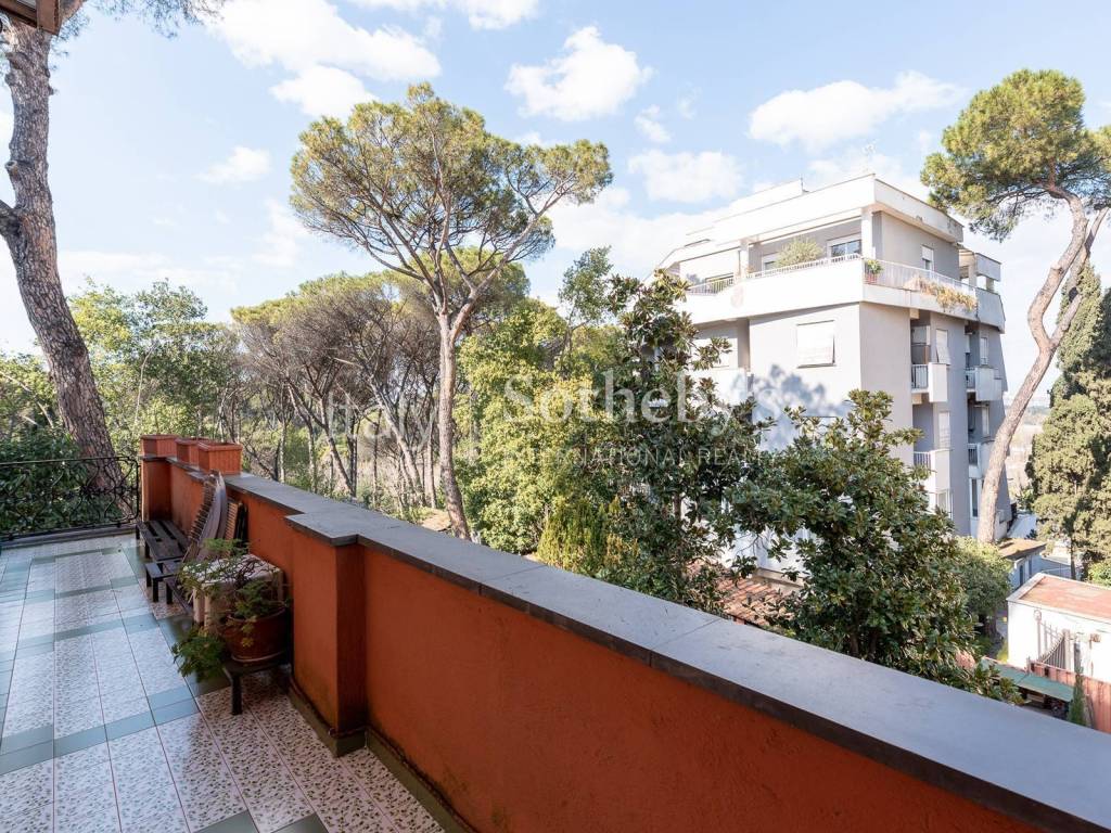 Vendita Villa unifamiliare in via Barnaba Oriani Roma. Da ristrutturare ...