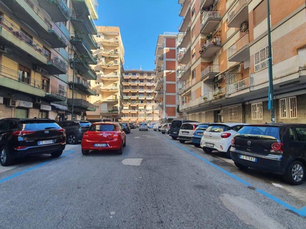 Garage - Box via Adolfo Omodeo 91, Napoli, Rif. 108208403 - Immobiliare.it
