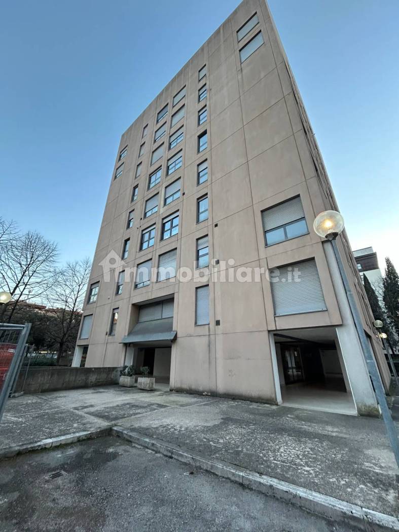 Trilocale via Aldo Capitini 51, Semicentro - Stazione, Perugia