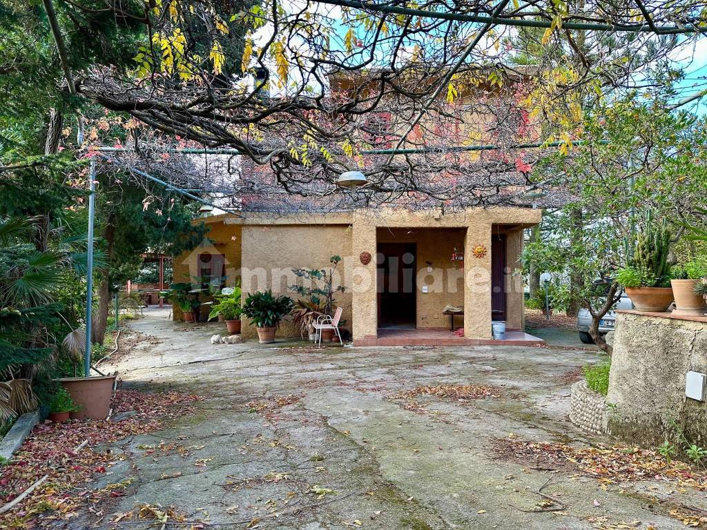 Sale Single family villa in via Cozzo Cicerata Cefalù. Good condition ...
