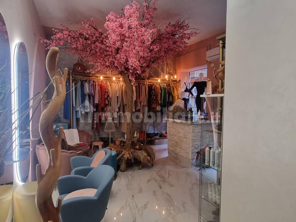 Locale commerciale piazza Lima, Milano, Rif. 108269917 - Immobiliare.it