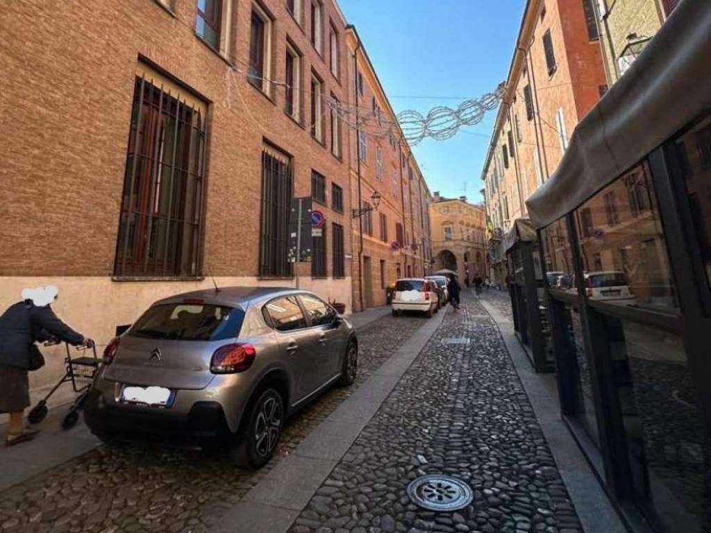 Locale commerciale via Francesco Selmi, Modena, Rif. 108271509 ...