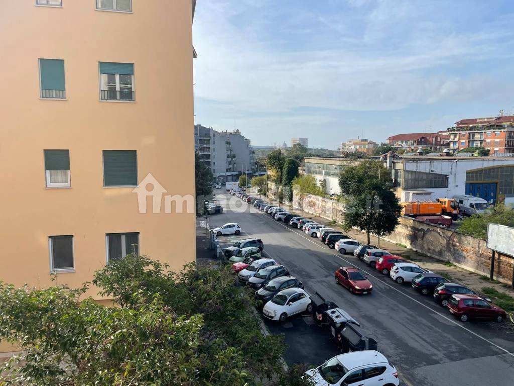 Vendita Appartamento Roma. Trilocale in via Nicola Spedalieri. Da ...