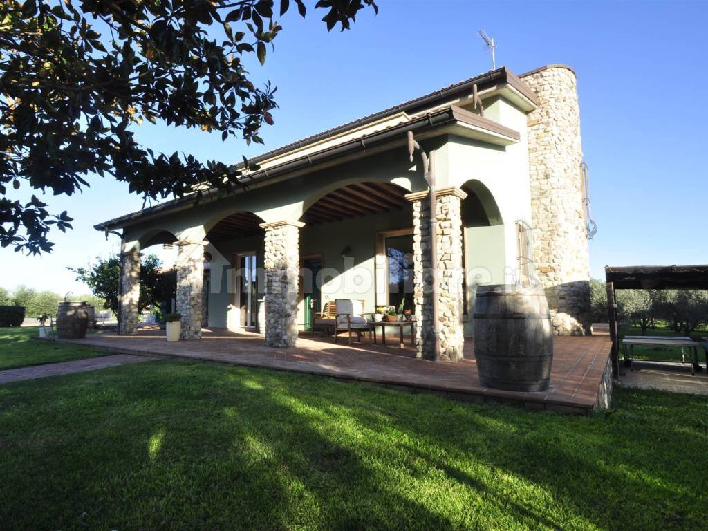 Vendita Villa unifamiliare San Vincenzo. Ottimo stato, posto auto ...