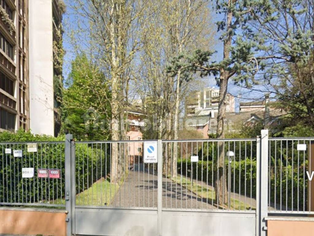 Garage - Box via Federico Tesio 27, Milano, Rif. 108361625 - Immobiliare.it