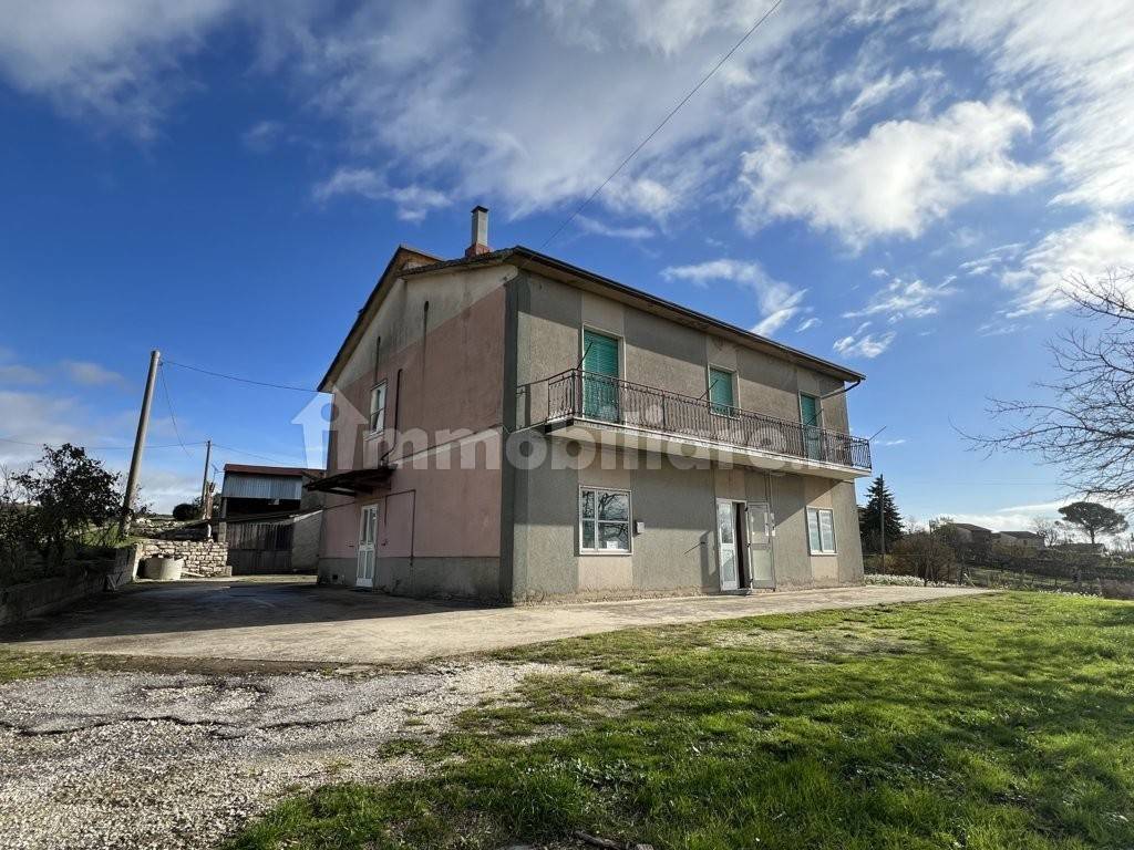 Vendita Terratetto unifamiliare in Strada Statale delle Puglie Paduli ...