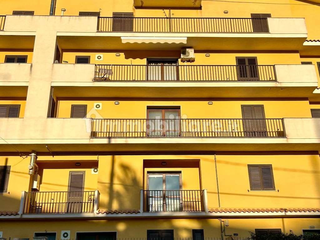 Vendita Appartamento Modica. Trilocale in Vanella 181. Ottimo stato ...