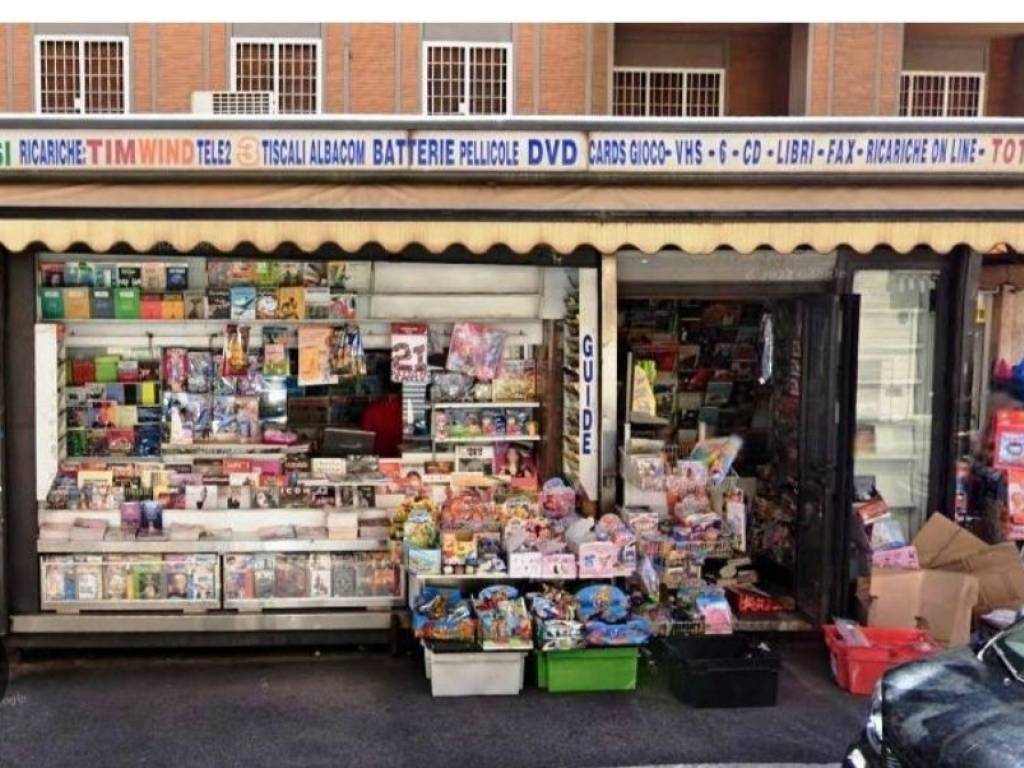 Edicola via della Madonna del Riposo, Roma, Rif. 108446029 - Immobiliare.it