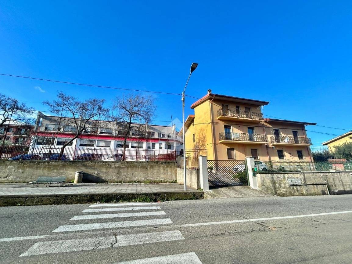 Quadrilocale Contrada Casino Ferrari 34, Donnici, Cosenza