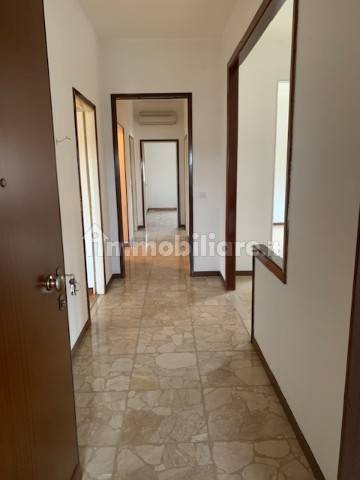 Quadrilocale Strada Egidio Pini 33, Ospedale - Volturno, Parma