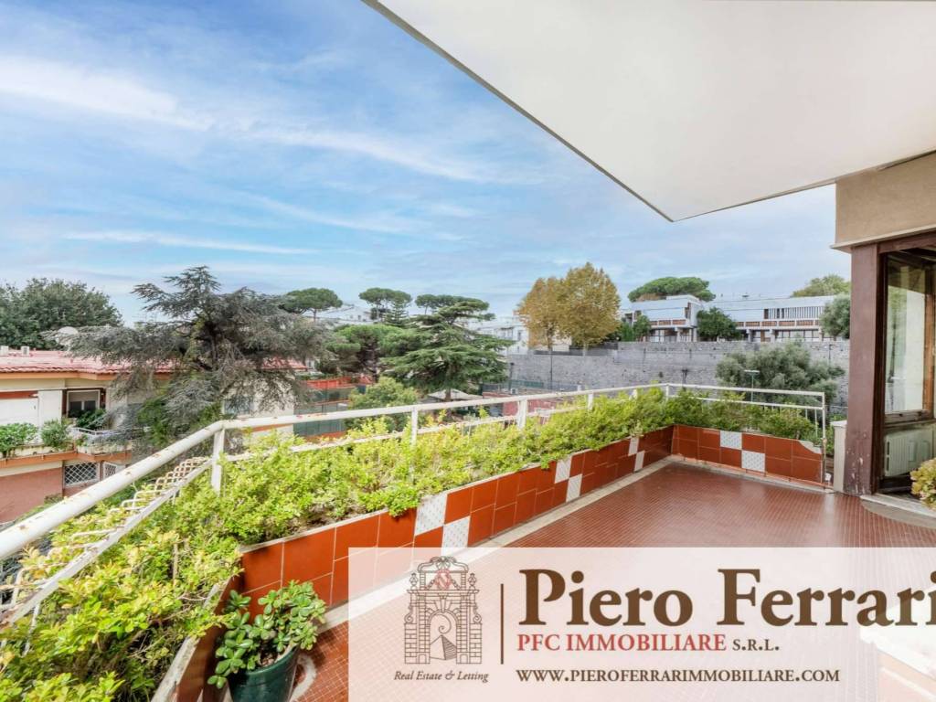 Vendita Appartamento in via via petrarca 93 93. Napoli. Nuovo, secondo ...