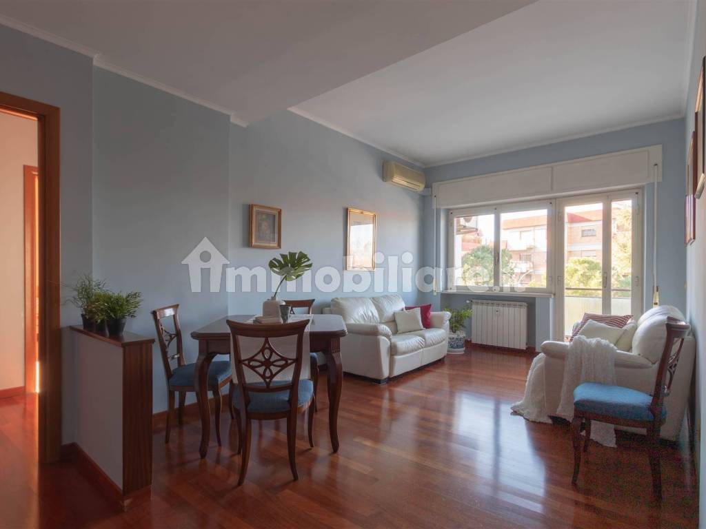 Vendita Appartamento Roma. Trilocale in via Antonio Fogazzaro. Buono ...