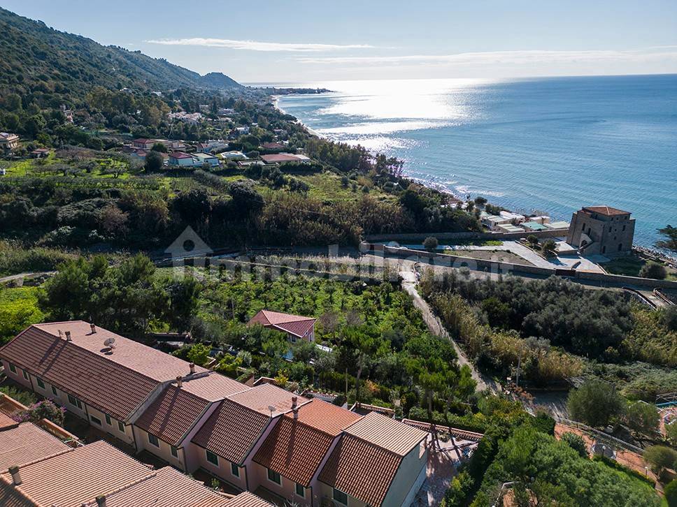 Vendita Villa a schiera in Acciaroli Pollica. Buono stato, posto auto ...