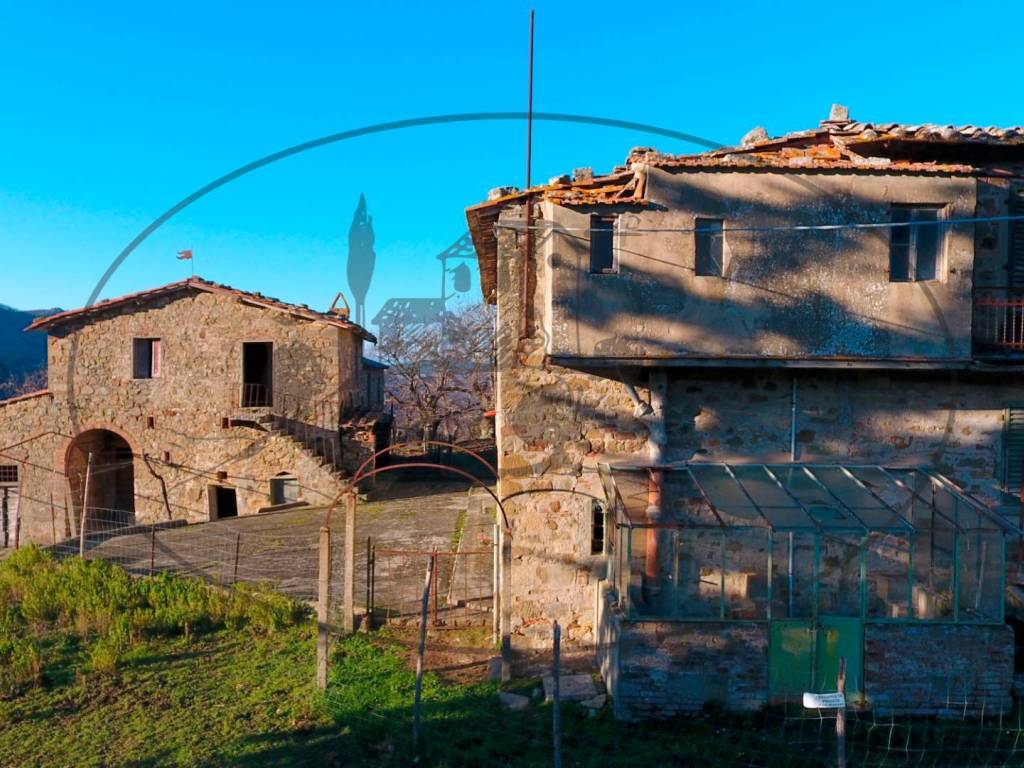 Vendita Rustico in via Case Sparse Greve in Chianti. Da ristrutturare ...