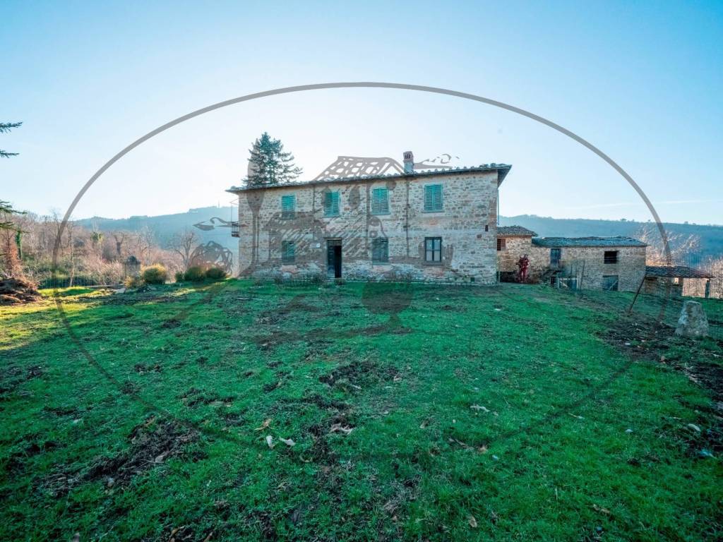 Vendita Rustico in via Case Sparse Greve in Chianti. Da ristrutturare ...