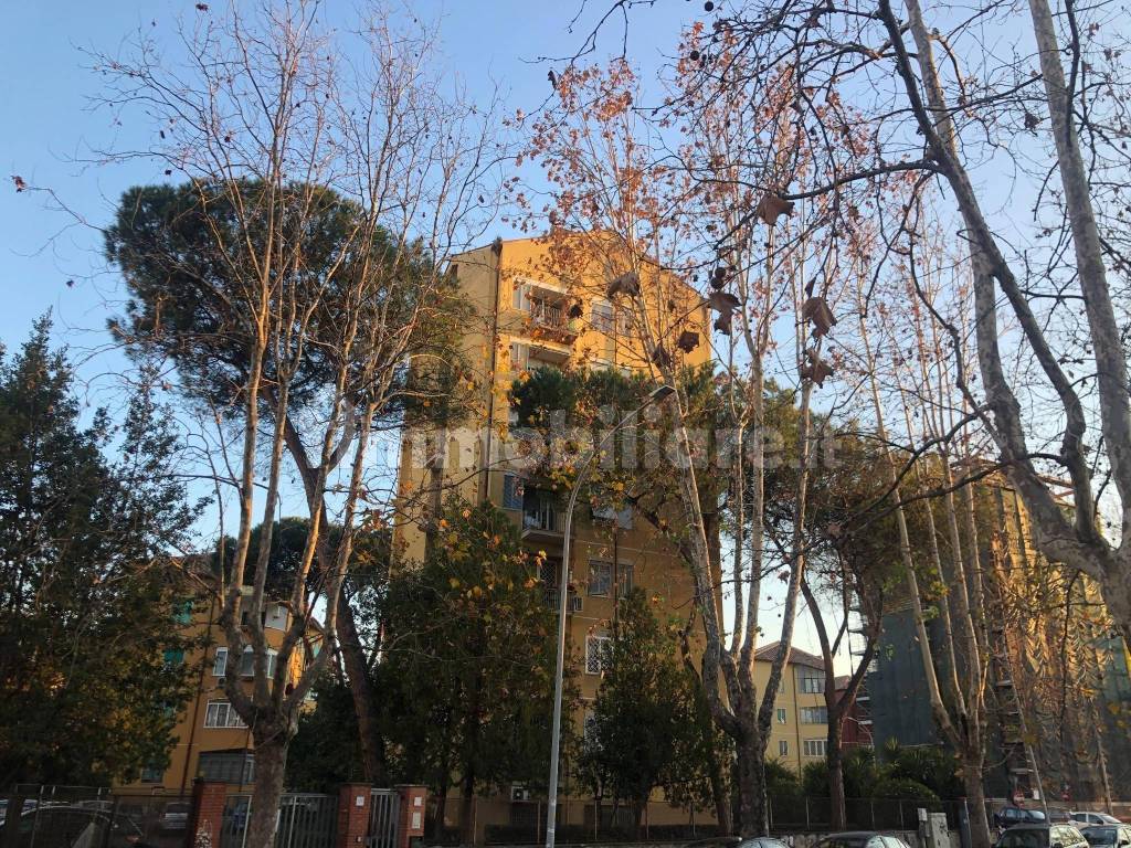 Sale Apartment Rome. 3-room flat in via Cartagine. Good condition ...