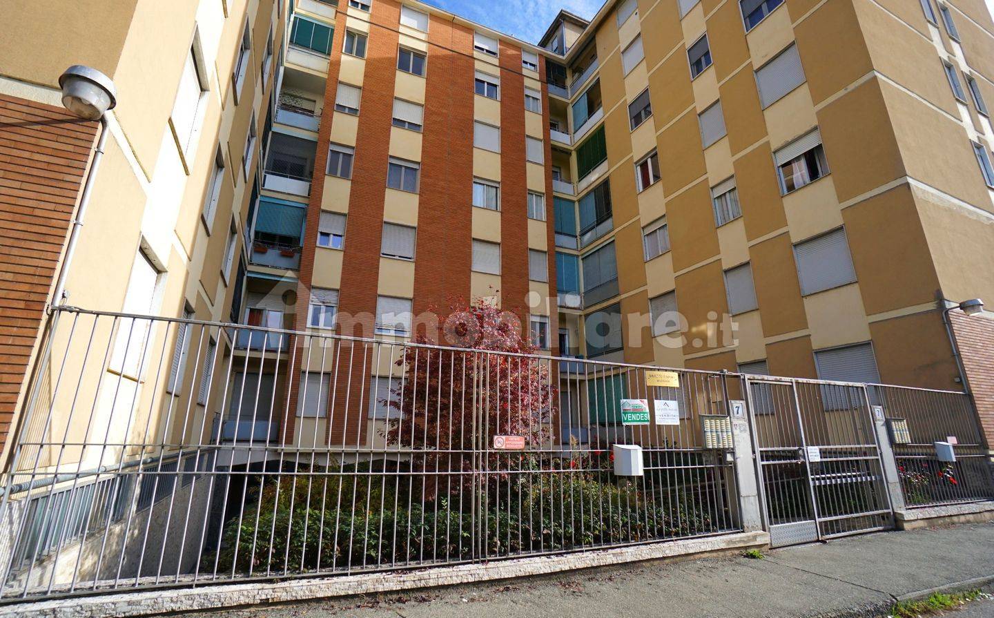 Quadrilocale via Valentino Cerruti 7, Centro Città, Biella