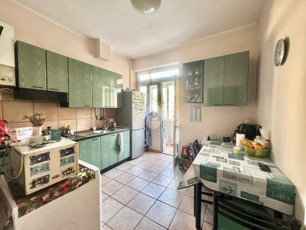 Vendita Appartamento Napoli. Trilocale in via Carnaro. Buono stato ...