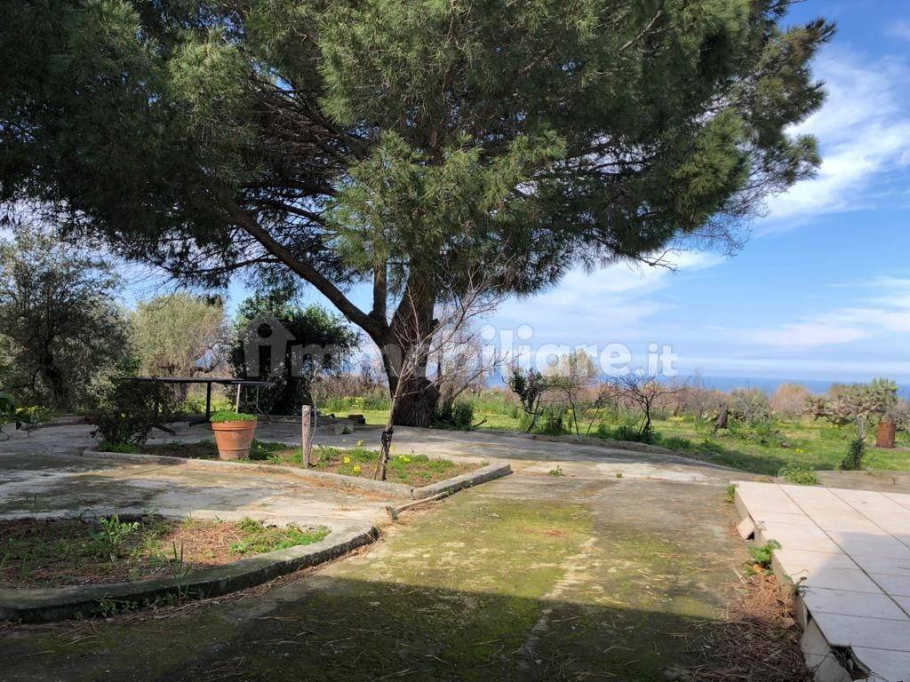 Vendita Rustico in Strada Statale Spartà 108 Messina. Da ristrutturare ...
