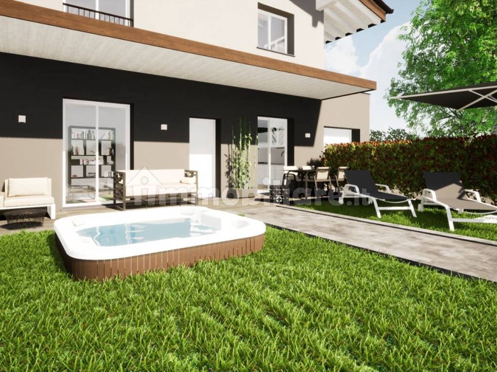 Vendita Appartamento Lonato del Garda. Quadrilocale in viale Roma. Nuovo, piano terra, posto ...