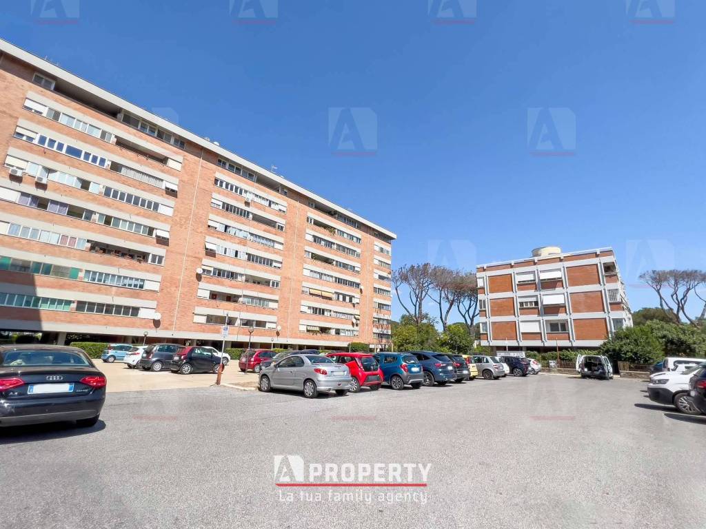 Vendita Appartamento Roma. Quadrilocale in via Nicola Stame 185. Buono ...