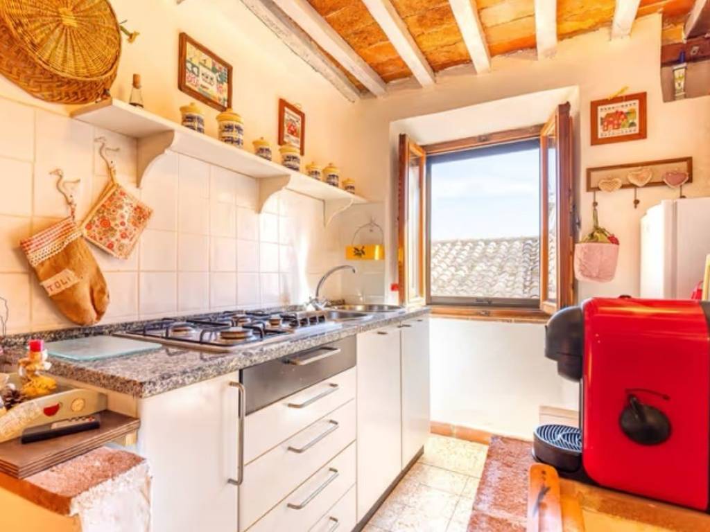 Vendita Appartamento Castiglione d'Orcia. Bilocale in via Due Sentieri ...