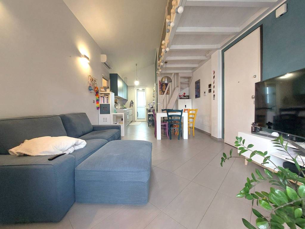 Vendita Appartamento Pescara. Trilocale, Ottimo stato, secondo piano, posto auto, con terrazza ...