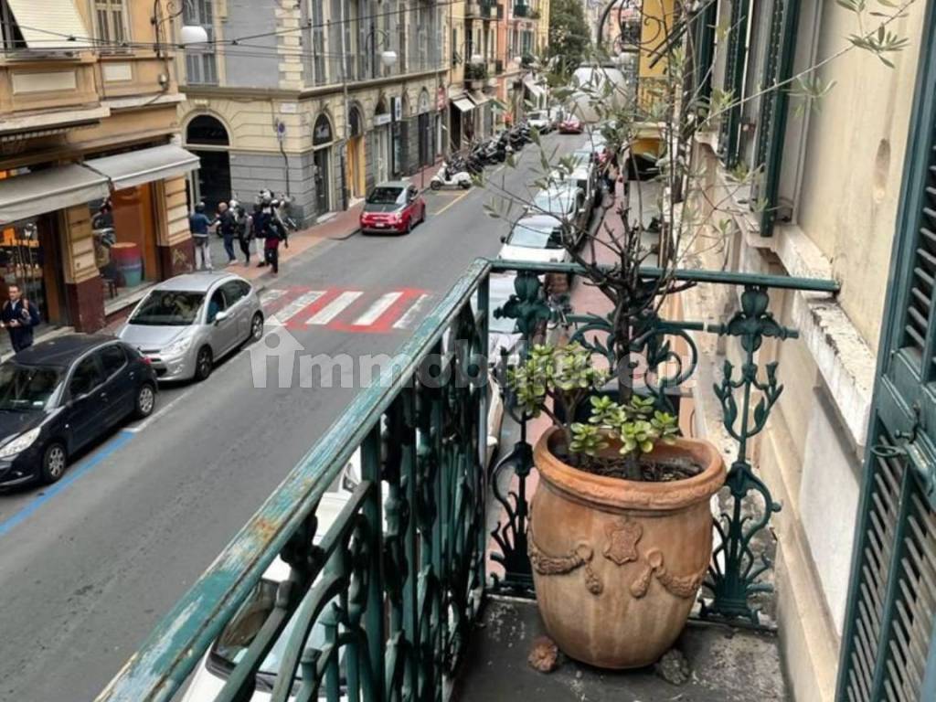 Vendita Appartamento Ventimiglia. Quadrilocale in via Cavour San c ...