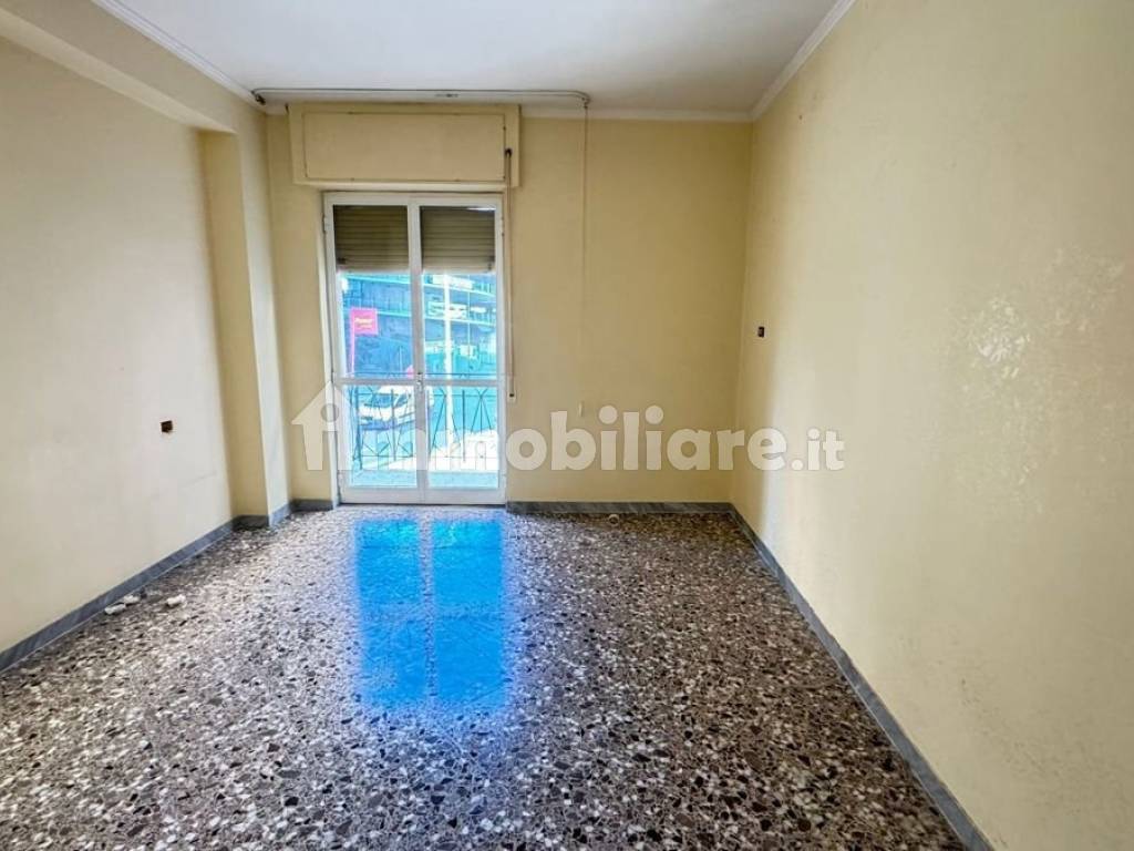 Vendita Appartamento Bari. Trilocale in via Brigata Regina , 1/i. Da ...