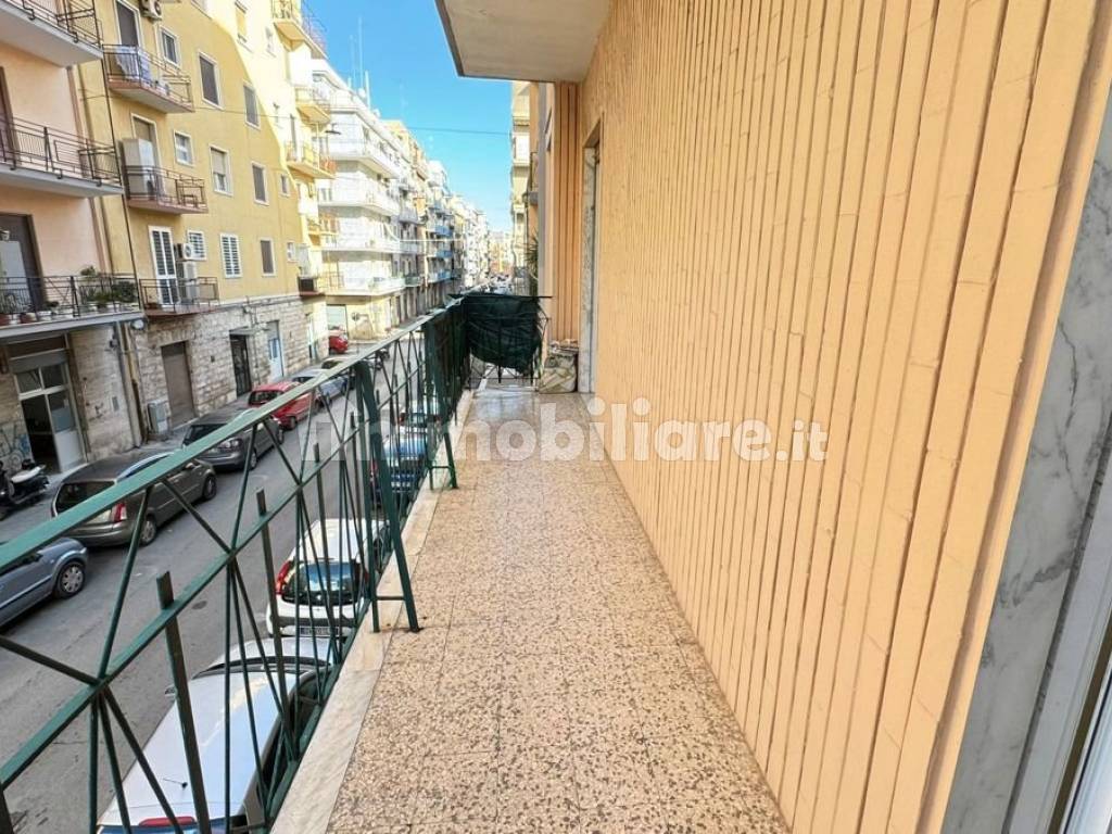 Vendita Appartamento Bari. Trilocale in via Brigata Regina , 1/i. Da ...