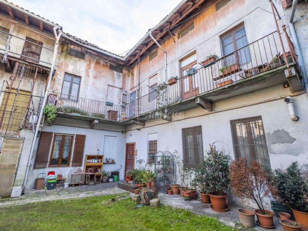 Vendita Terratetto unifamiliare in via Mazzucchelli Carlo Cameri. Da ...