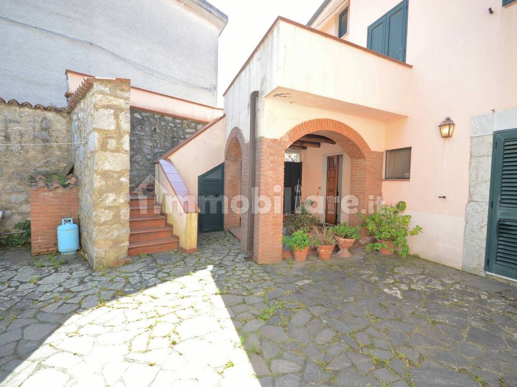 Vendita Villa unifamiliare in via San Anna Forino. Buono stato, con ...
