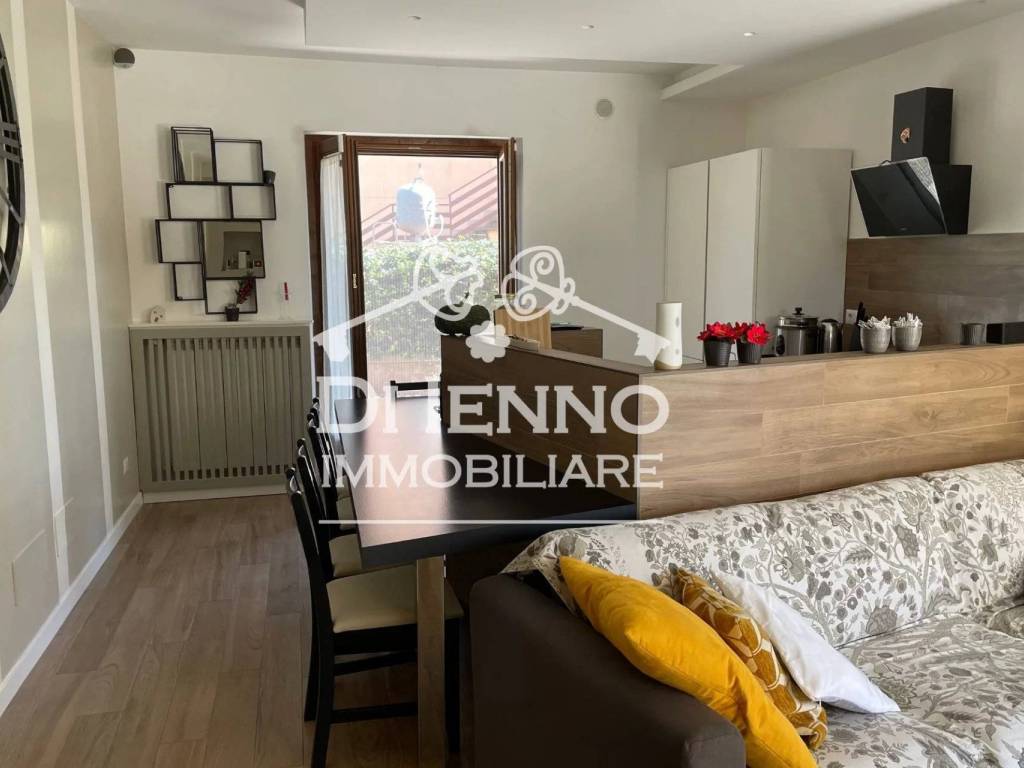 Vendita Villa a schiera in via San Pietro Trevignano Romano. Ottimo ...
