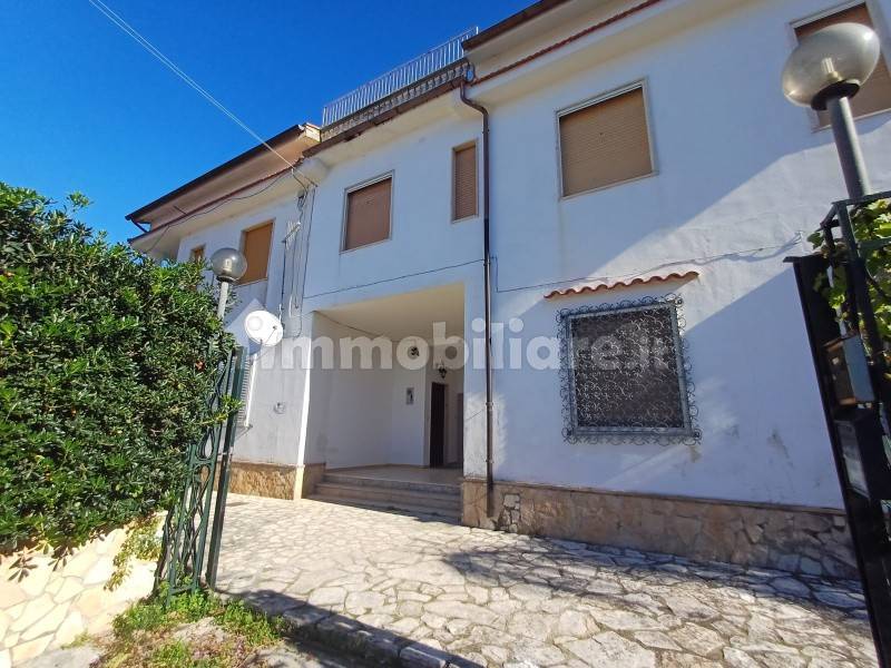 Quadrilocale via Demetra, Licinella Torre Di Paestum, Capaccio Paestum