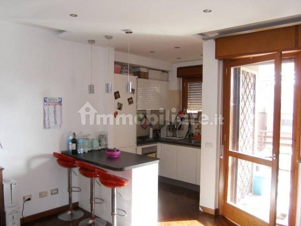 Affitto Appartamento Roma. Bilocale in viale Roberto Lerici 30. Ottimo ...