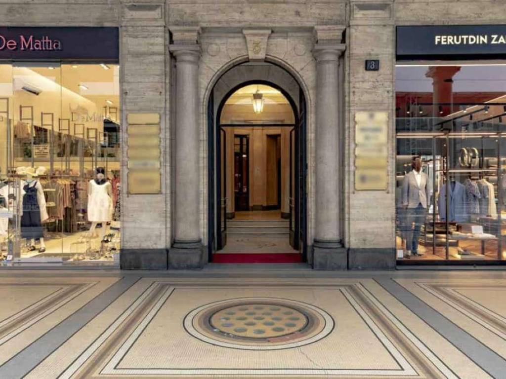 Locale commerciale corso Giacomo Matteotti, Milano, Rif. 108957595 ...