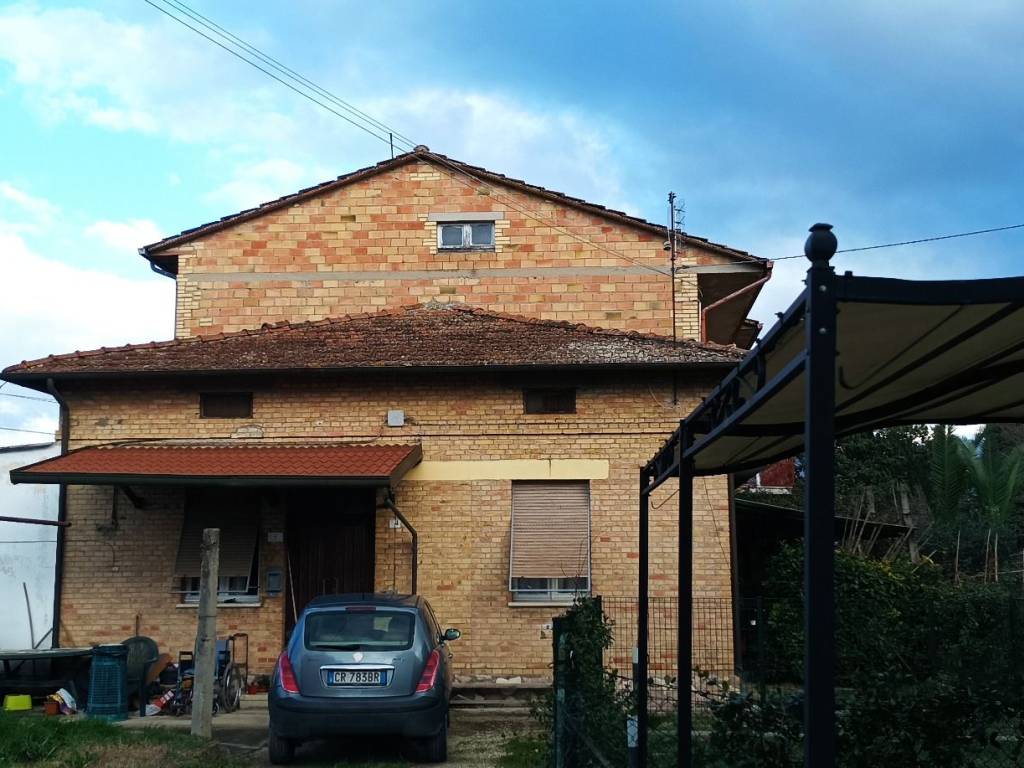 Vendita Villa unifamiliare in via Mario Angelucci Bastia Umbra. Buono ...