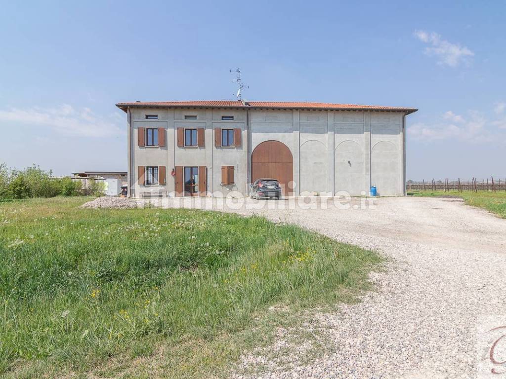 Vendita Terratetto unifamiliare San Felice sul Panaro. Ottimo stato ...