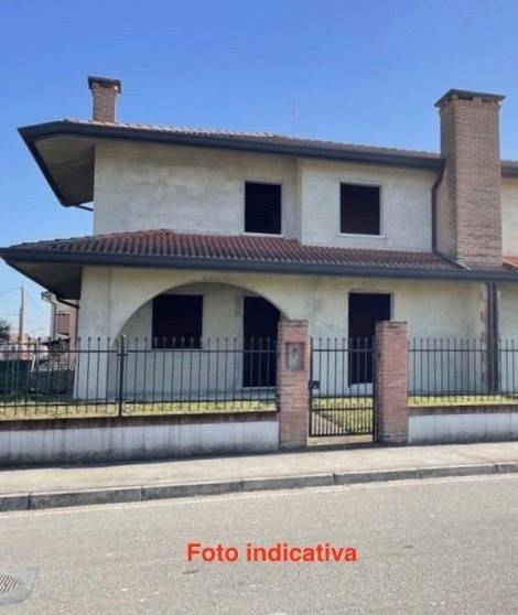 Vendita Villa a schiera in via Provinciale San Pietro Pieve di Cento ...